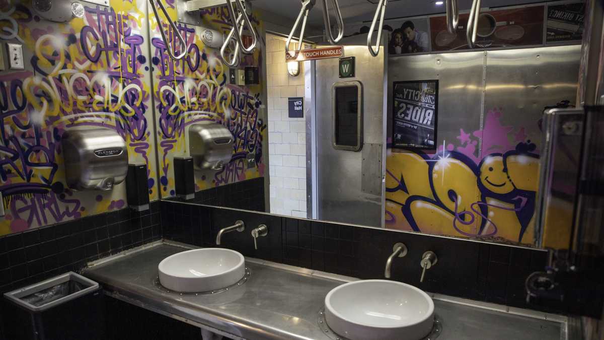 PHOTOS: Mason restaurant home of the best bathroom in America