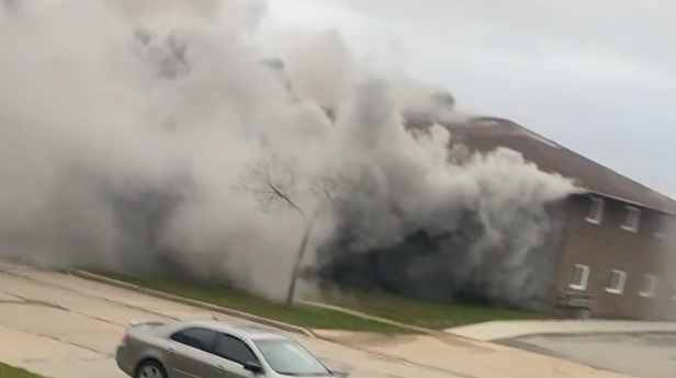 Fire causes 'extensive smoke damage' to MKE apartment building