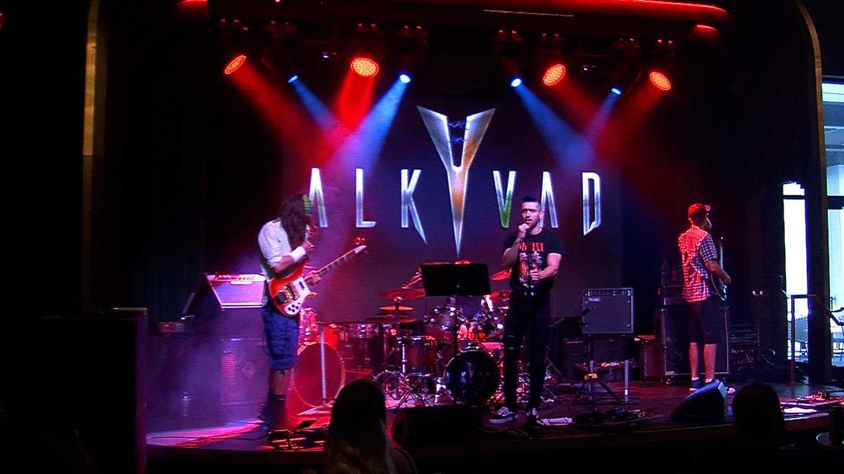 'I want to do my part if possible': Local bands hold concert ...