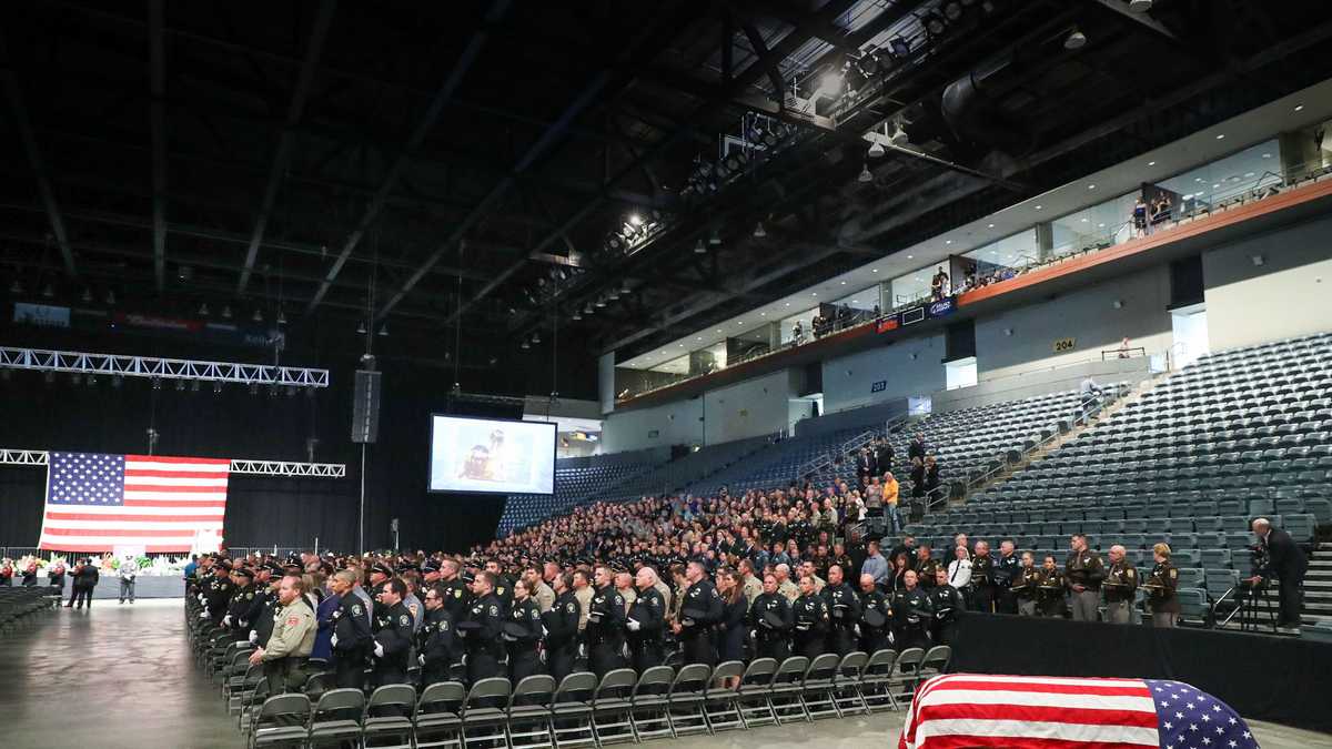 PHOTOS: Dep. Mark Burbridge laid to rest Monday