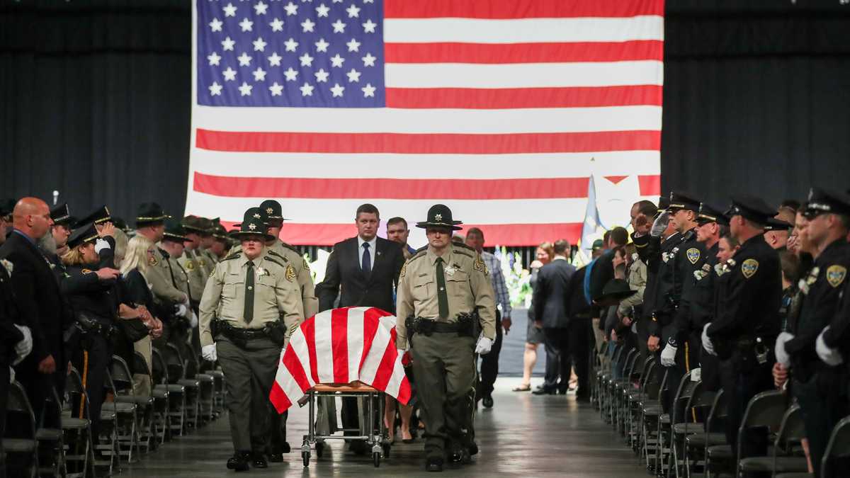 PHOTOS: Dep. Mark Burbridge laid to rest Monday