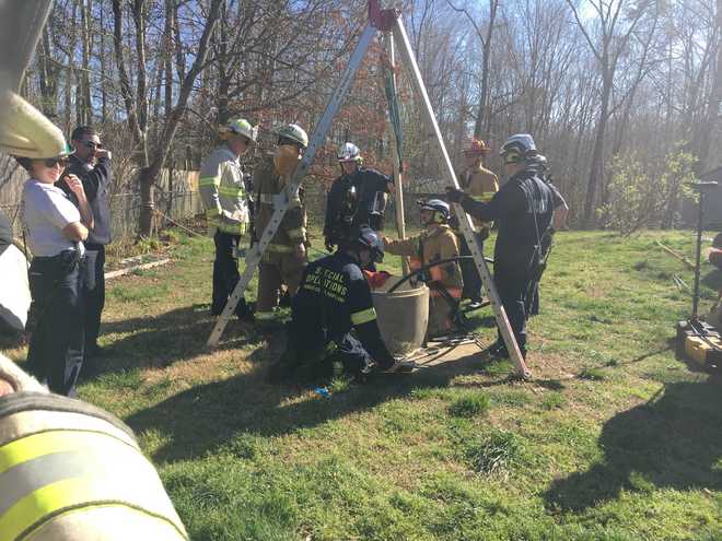 Worker falls 40 feet down well in Davidsonville