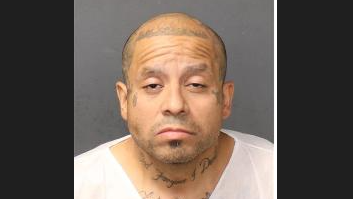 San Juan deputies shoot knife-wielding suspect