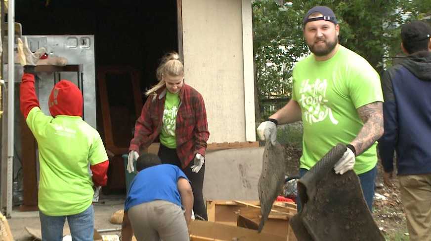 Volunteers fill North Omaha neighborhoods for spring clean up