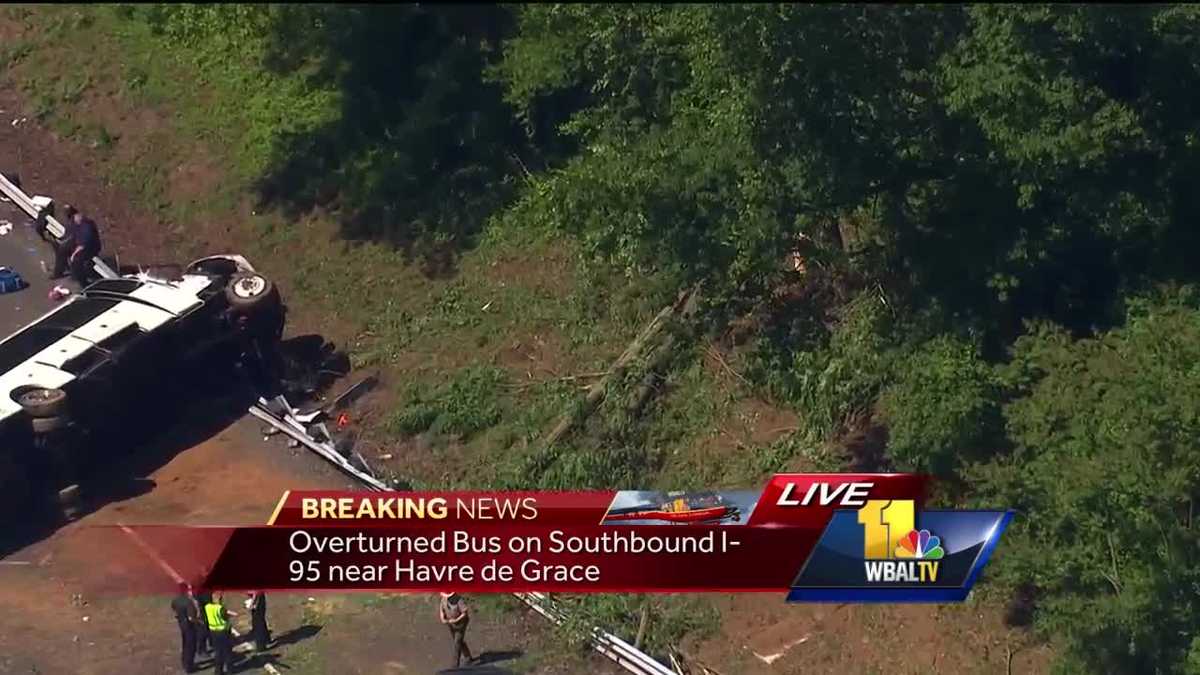 Photos: Bus crash closes I-95 near Cecil County