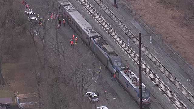 Train cars separate on Acela train in Havre de Grace