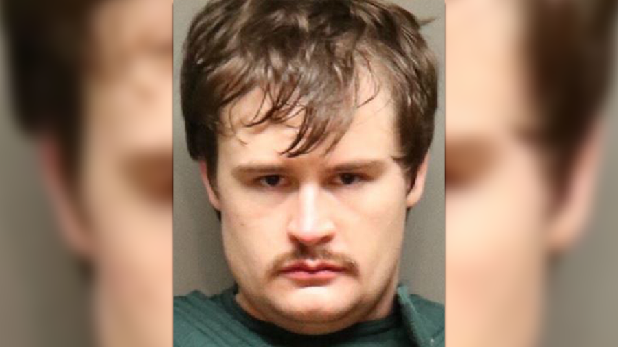 Alabama man calls 911 after killing his parents on Christmas Eve ...