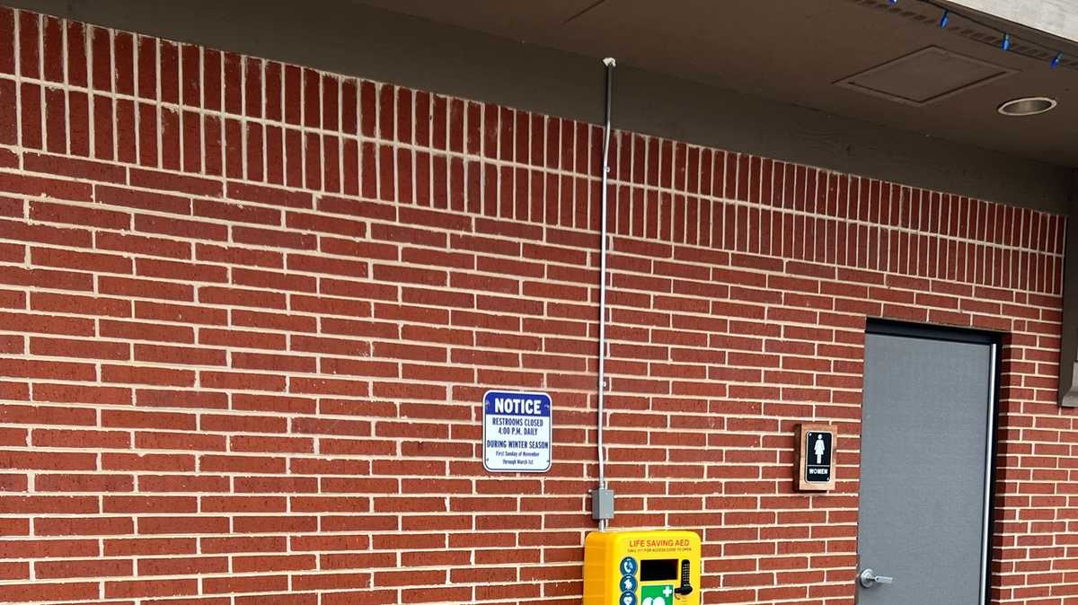 Waukesha installs defibrillators in nine parks
