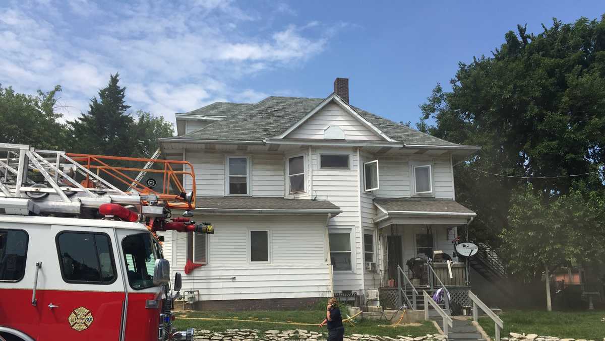 Crews battle boarding house fire at 22nd and N