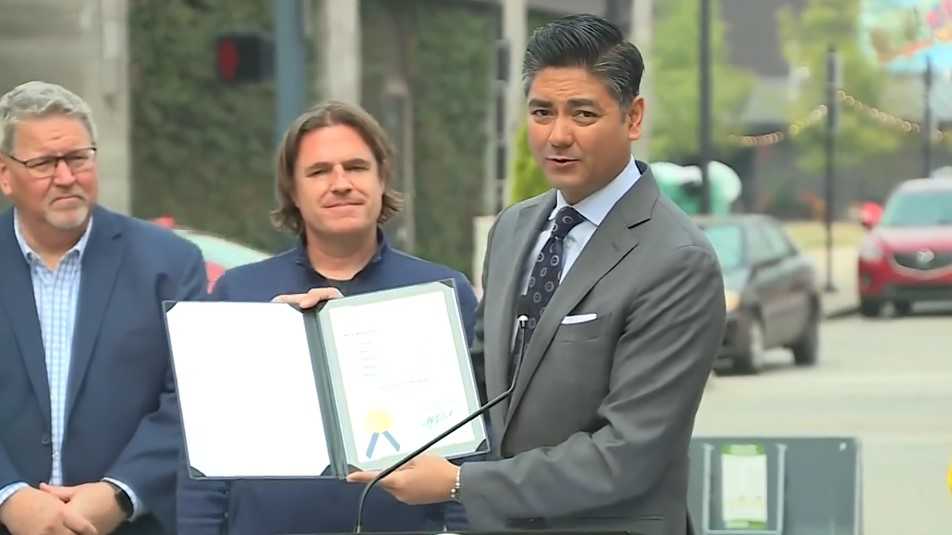 Cincinnati mayor proclaims June 30 as Taylor Swift Day