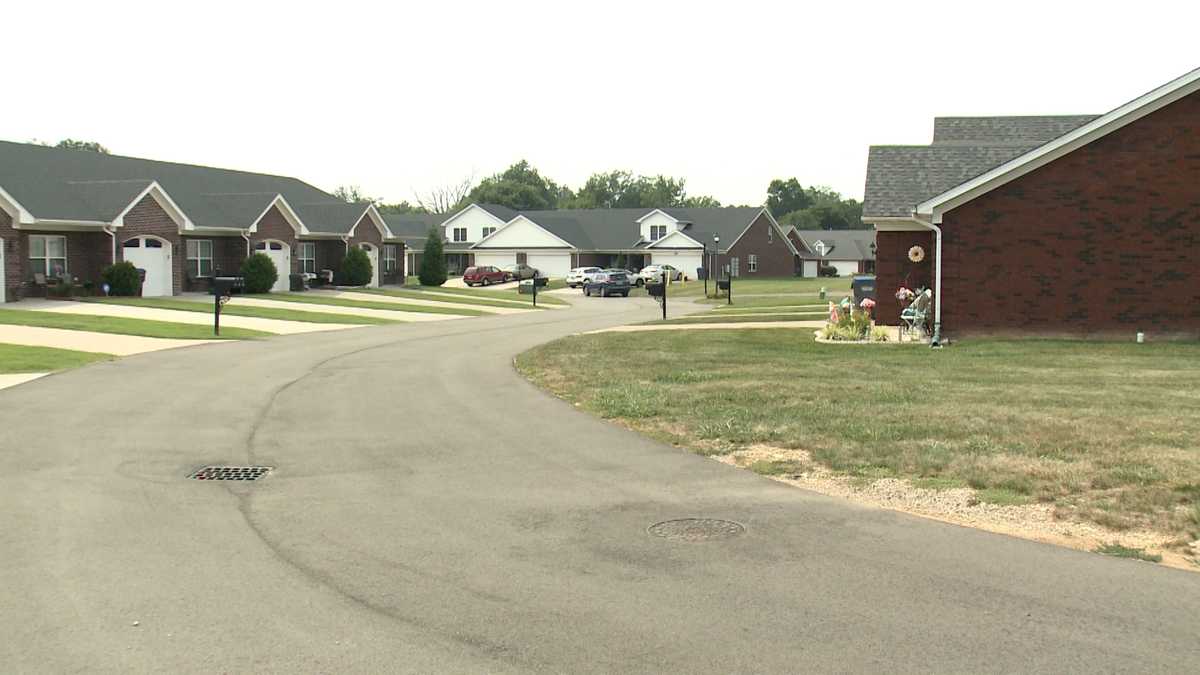 Witnesses describe aftermath of deadly shooting involving police
