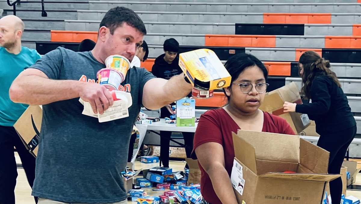 Forest Hills School District helps collect 50,000 meals for donation drive