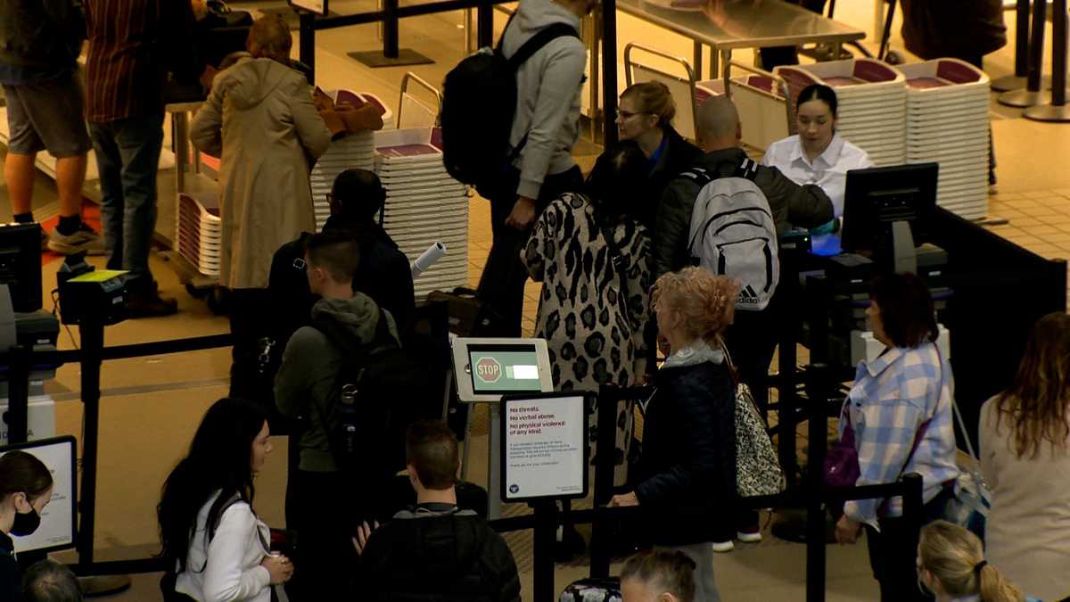 Airline departures resume after FAA lifts nationwide ground stop