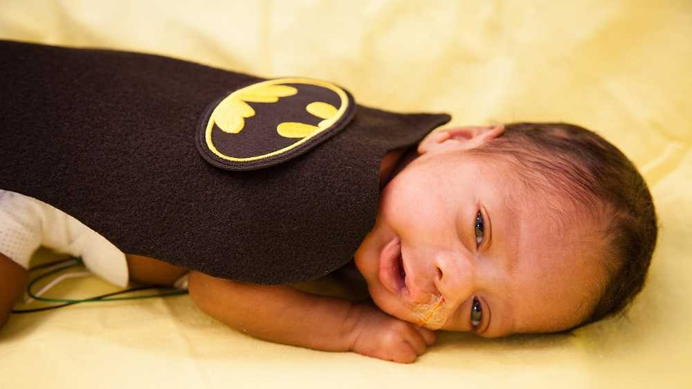Babies at Beth Israel NICU dress up in Halloween costumes