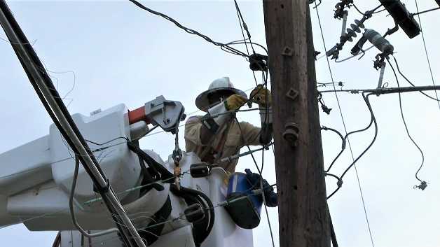 Alabama Power sends workers to help after Tropical Storm Isaias