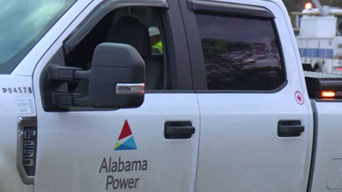 350 Alabama Power workers head to Houston to offer assistance in the ...