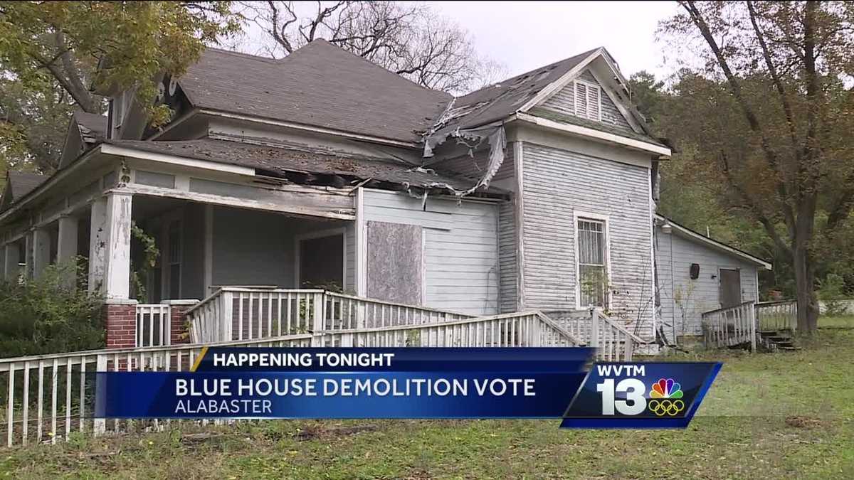 Alabaster looking to tear down historic blue house