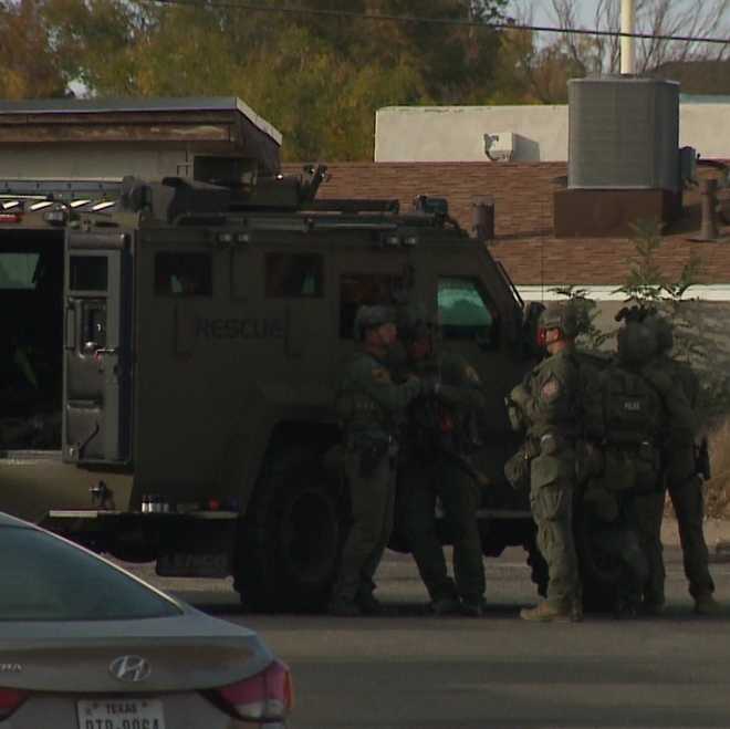 Two arrested by SWAT in northwest Albuquerque