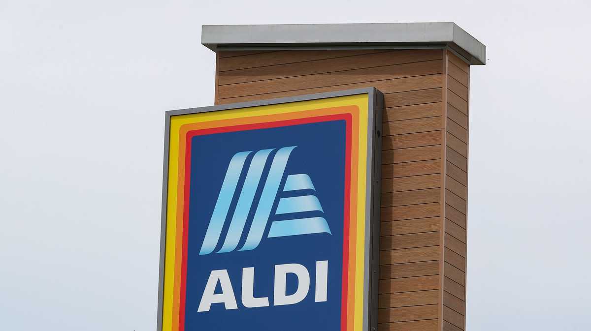 Aldi store opens in Pittsburgh's Lawrenceville neighborhood