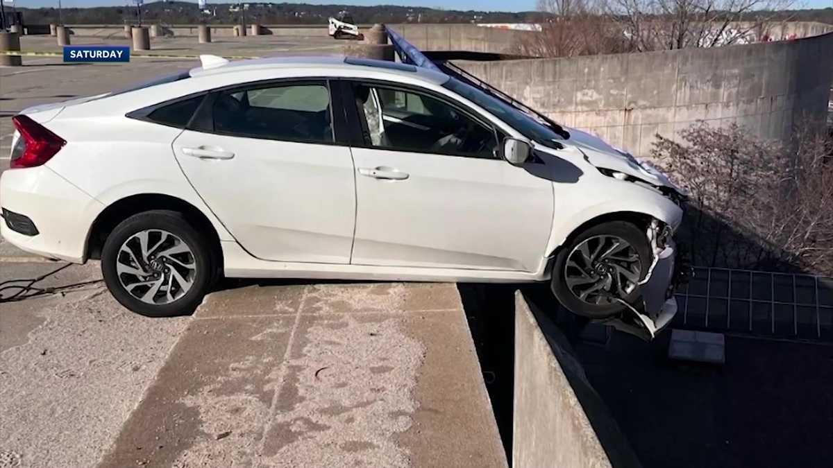 Driver in MBTA Alewife garage crash to be charged