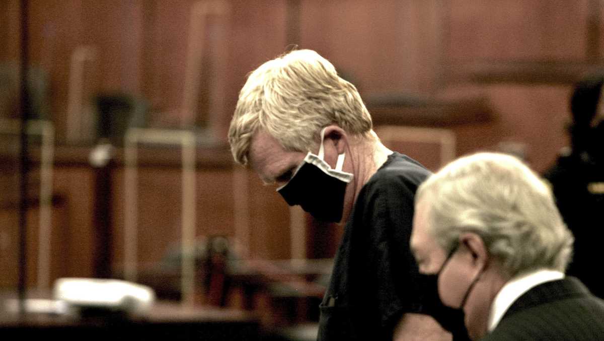 Disgraced Attorney Alex Murdaugh Pleads Not Guilty To Murdering Wife