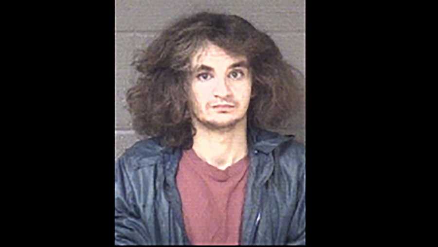 North Carolina: Man with cross tattoo arrested in apartment arson