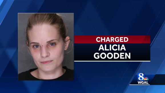 Police: School cafeteria worker had heroin in purse