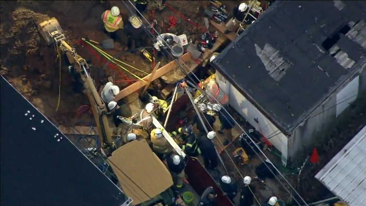 Pennsylvania trench rescue lasts 8 hours