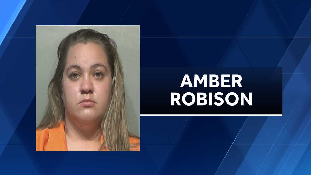 Police: Ankeny woman charged after surrendering deceased dog, neglected dog