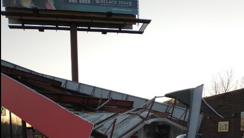 Ambulance crashes into Remlap Supersaver gas station Highway 75