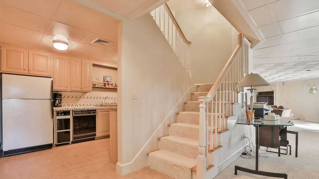 Mansion Monday: A European-inspired estate in the middle of Amherst