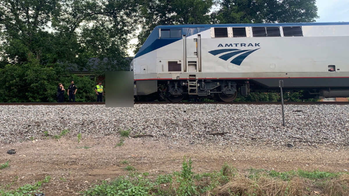 Center Point man dead after Amtrak train crashes into car in Birmingham