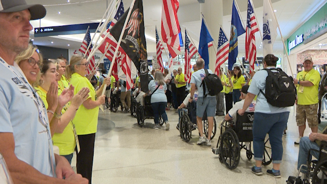 Honor Flight Bluegrass takes off for final mission of the year