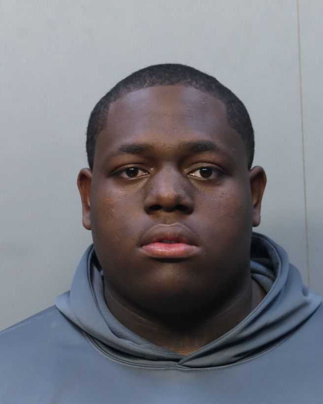 Florida man arrested in theft of Miami QB Carson Beck’s vehicles