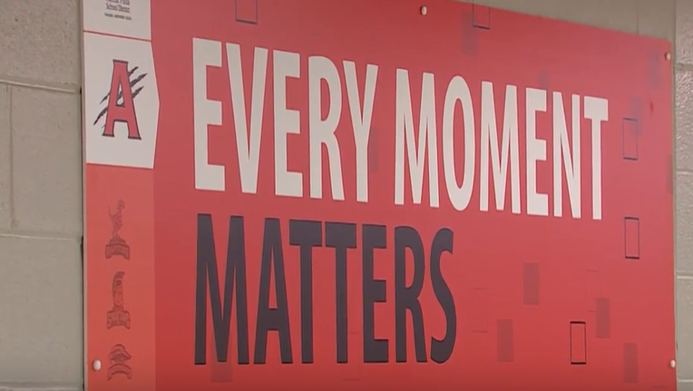 Community gathers to send off Anderson football team to state ...