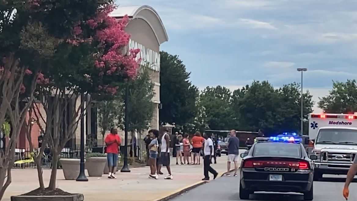 South Carolina: Victim in Anderson Mall shooting dies