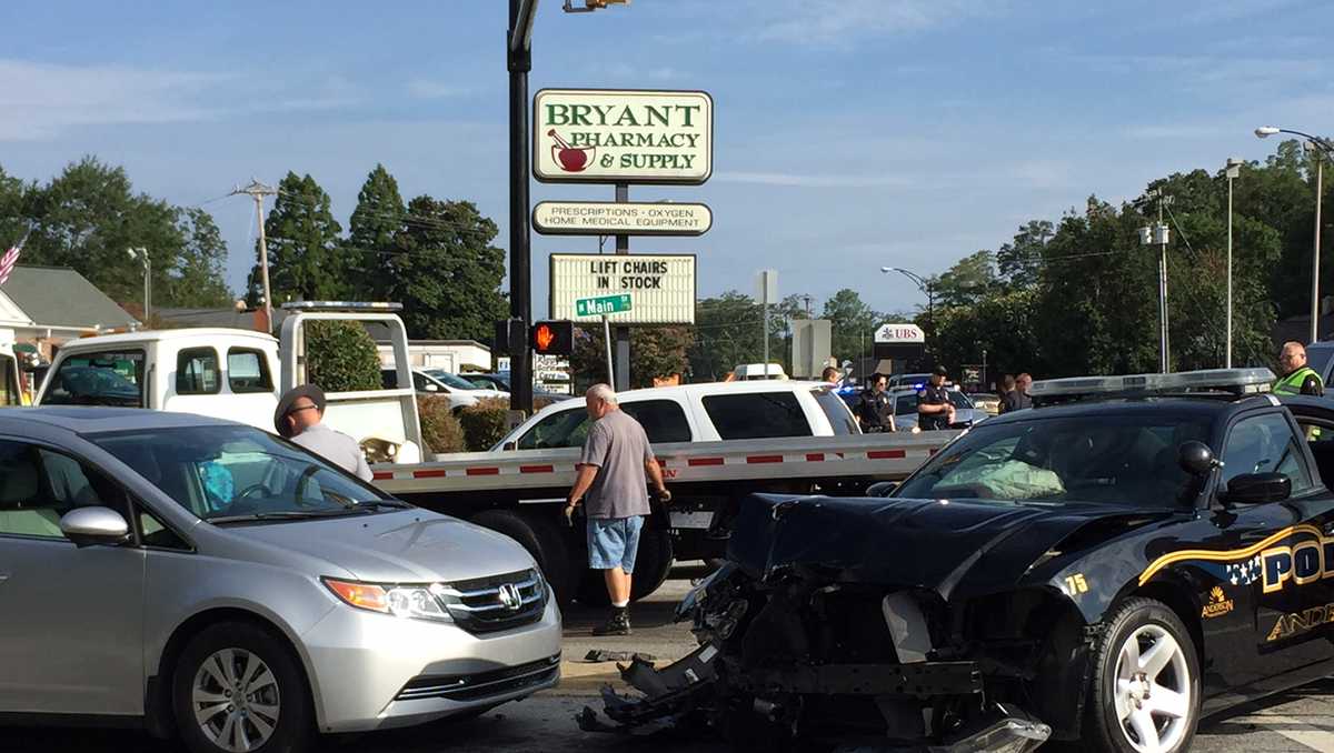 Anderson police vehicle involved in crash