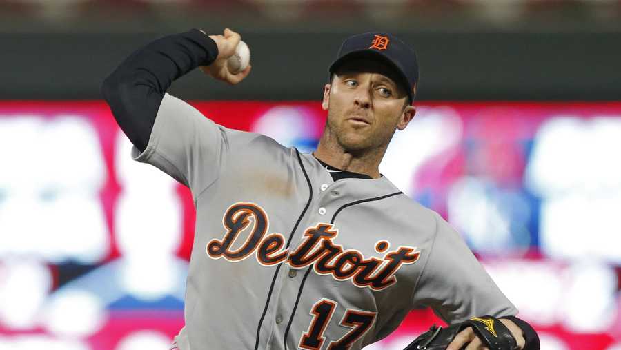 Detroit's Andrew Romine becomes fifth player ever to play all 9 ...