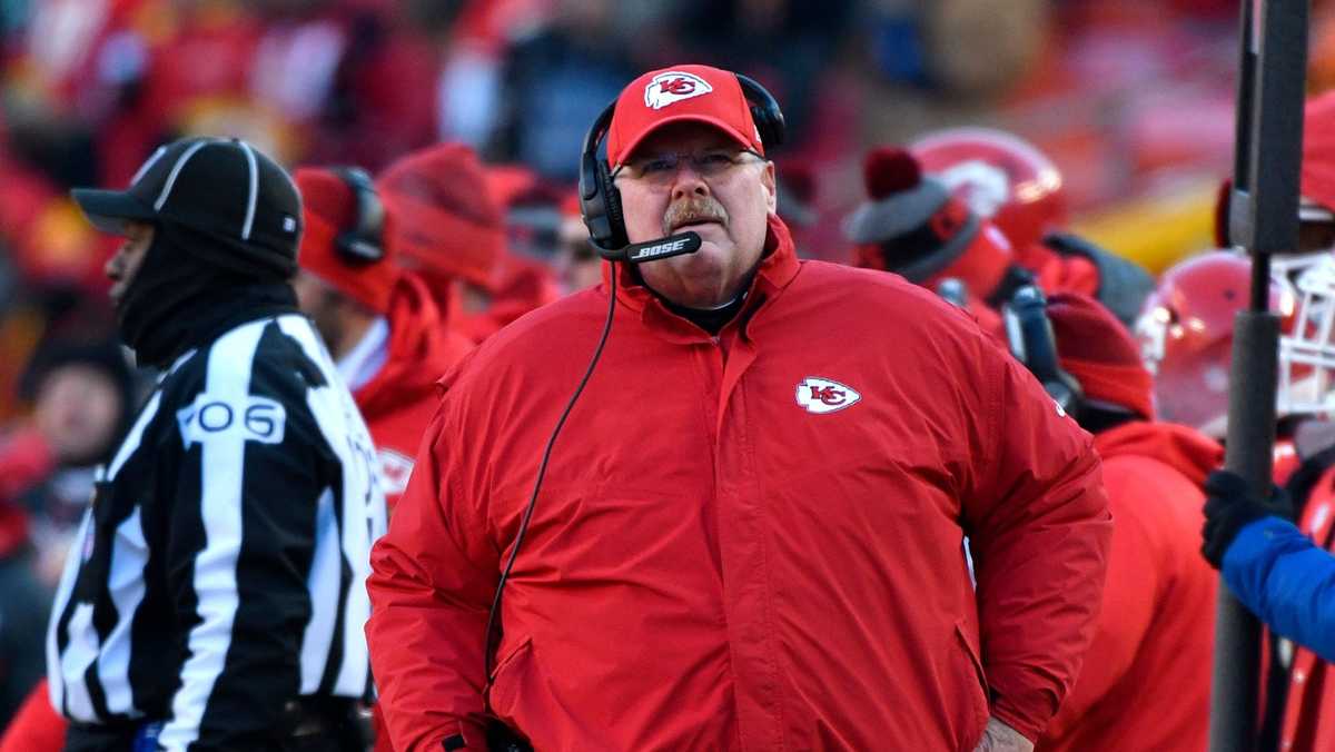 Succop's 53-yard field goal gives Titans 19-17 win over KC