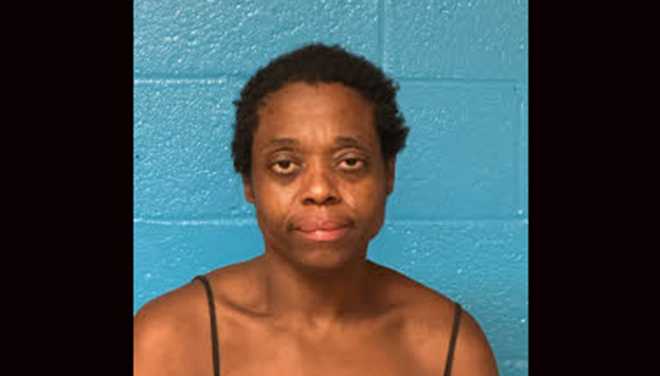 North Carolina: Woman breaks into mom's home, stabs her in face
