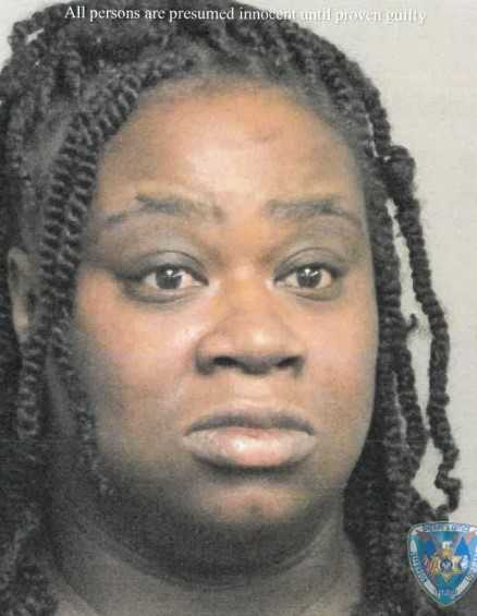 Jefferson Parish deputy seen in video fighting woman