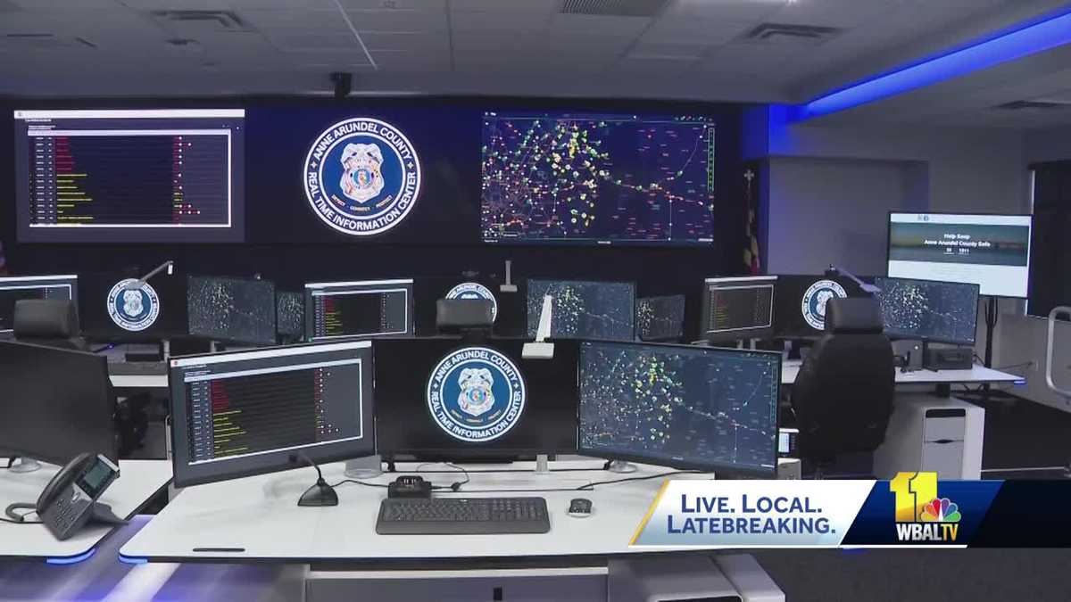 Police open crime-fighting video-monitoring tool