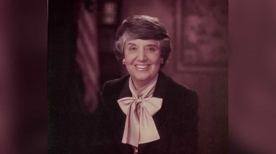 First-elected Sacramento Mayor Anne Rudin honored at memorial