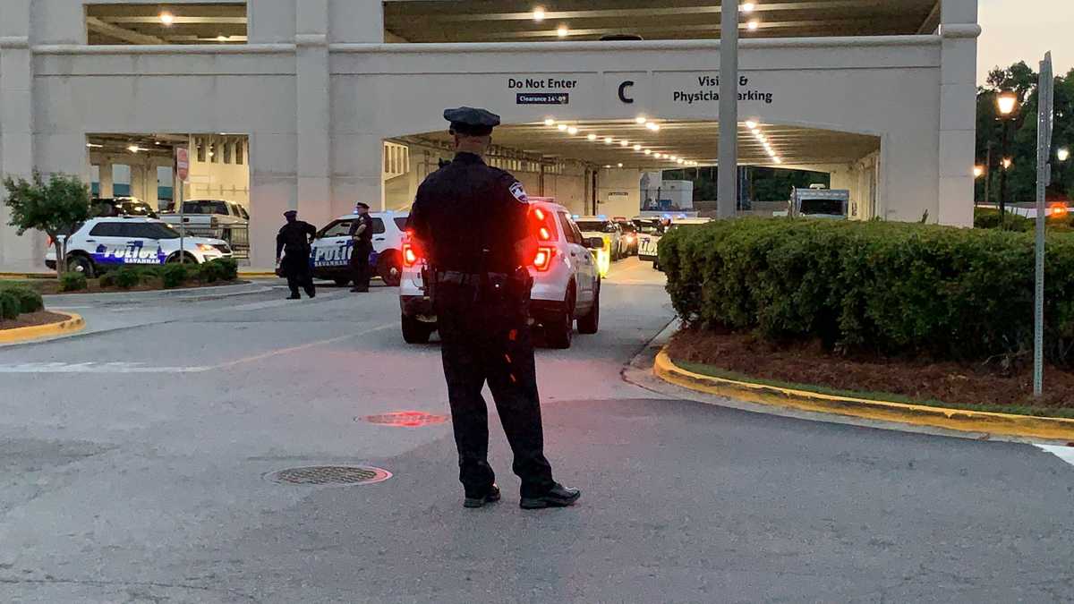 Savannah Police escort fallen officer's body to GBI Crime Lab
