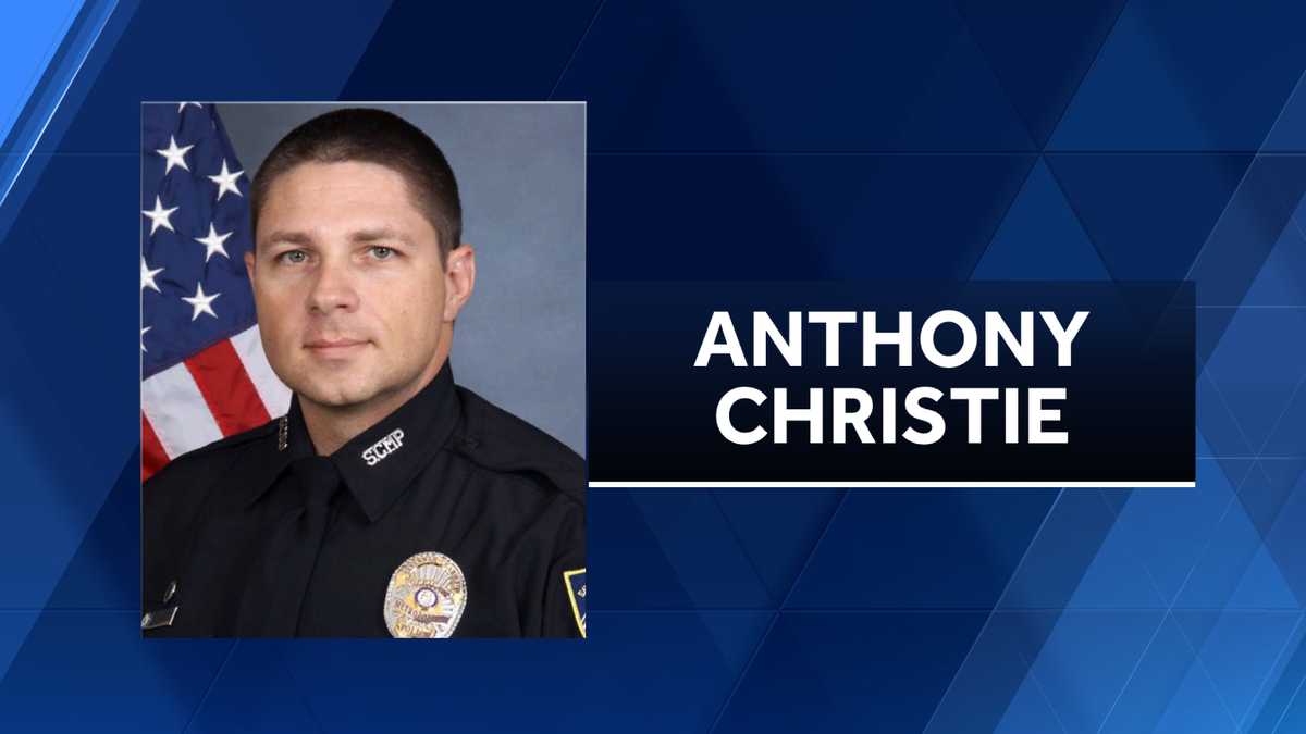 Widow of Savannah Police officer struck and killed by tractor trailer ...