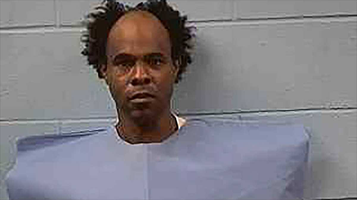 Man arrested in Vicksburg accused of molesting girl after luring her ...