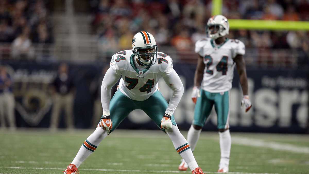 Former Miami Dolphins player Quentin Moses, 2 others die in house fire
