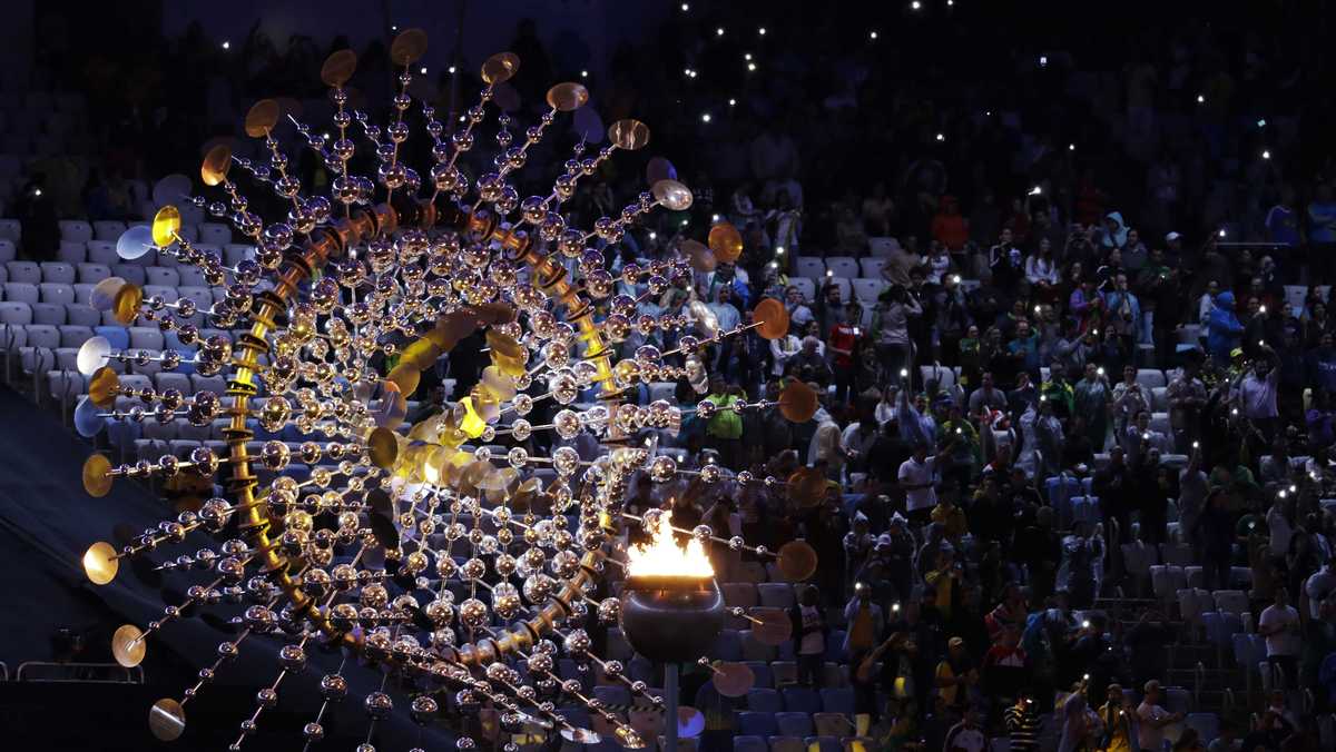 Photos: 2016 Summer Olympics closing ceremony