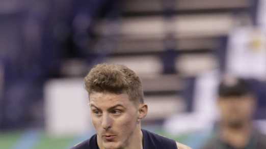 Falcons select Drake's Eric Saubert in NFL draft's 5th round