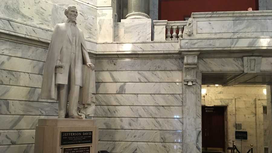 Kentucky governor seeks vote to oust Davis bust from Capitol